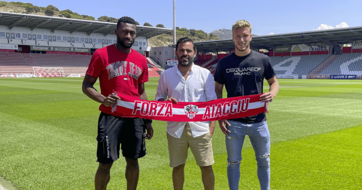 Football (Ligue 2) - Oumar Gonzalez et Clément Vidal renforcent l'ACA