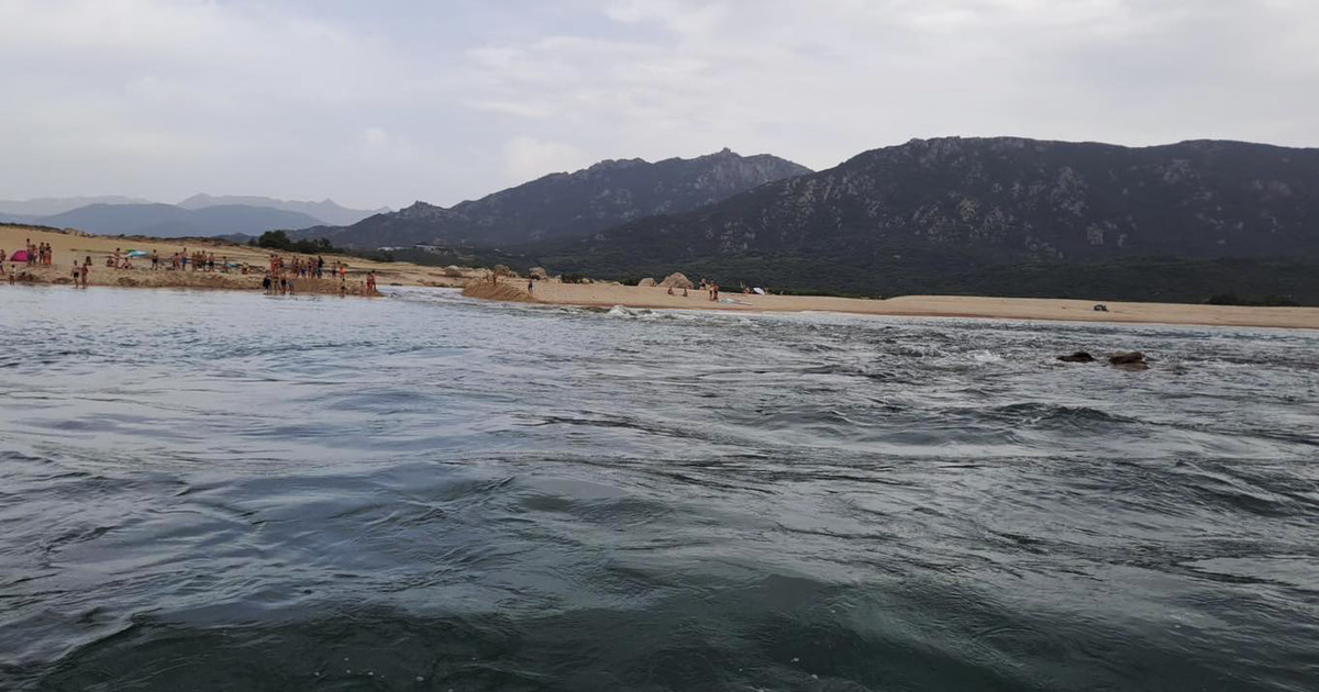 Plusieurs personnes isolées et emportées par le courant sur la plage de ...