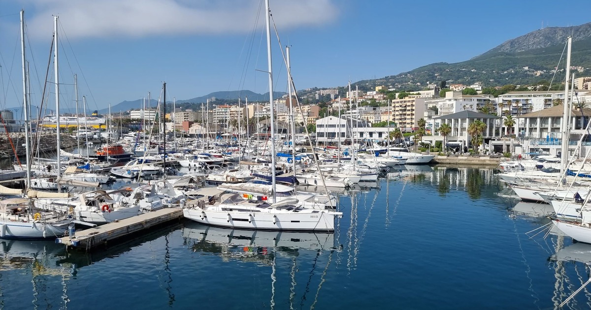 Port de Toga : la capitainerie face à la gestion de la crise des pontons