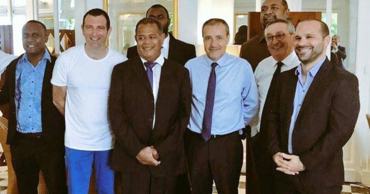 Daniel Goa, le porte-parole du FLNKS a rencontré des élus de l ...